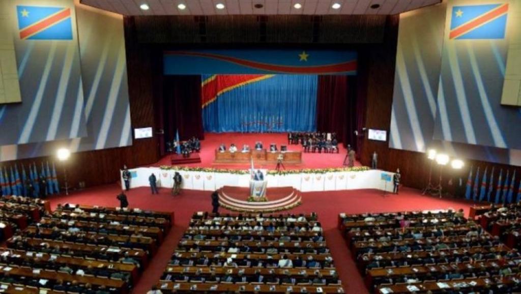 RDC : une question orale avec débat adressée au ministre des PTNTIC sur ... RDC : une question orale avec débat adressée au ministre des PTNTIC sur ...