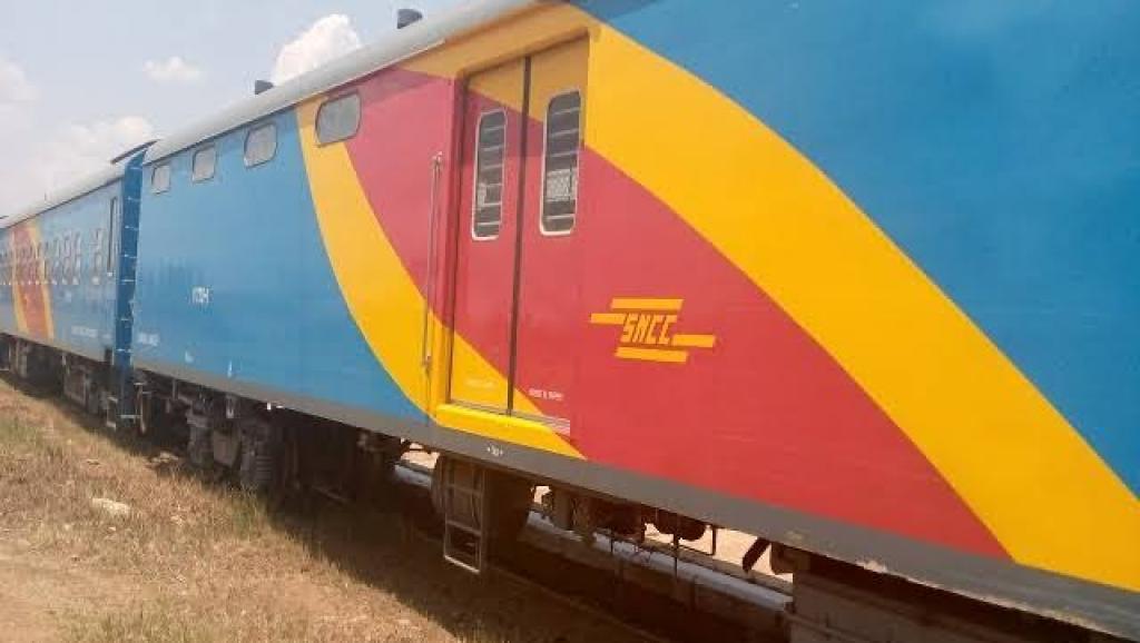 RDC : la SNCC inaugure le train moderne "New Express Diamant Béton" à ...
