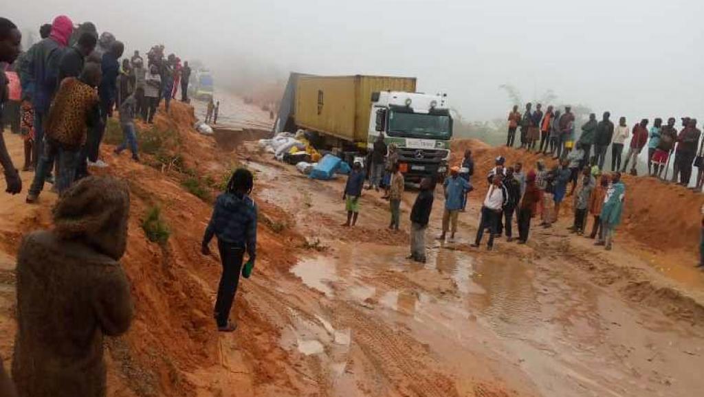 Rdc La Bad Finance La Réhabilitation De Laxe Kinshasa Kiwit Sur La